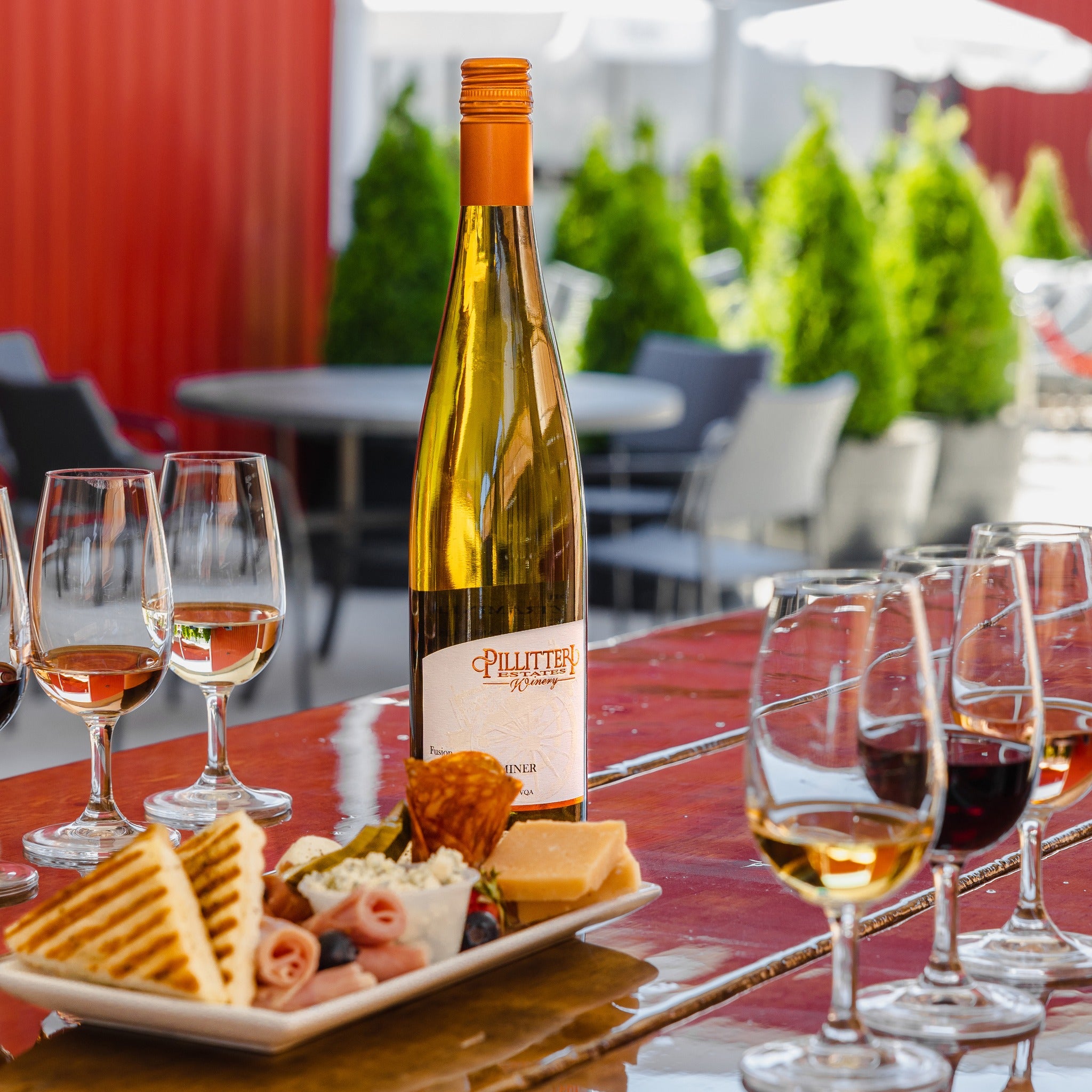 Toronto to Niagara VIP Wine Tour – OGTC